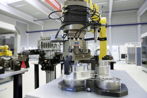 SCHUNK Clamping Pin Improves Machine Running Time